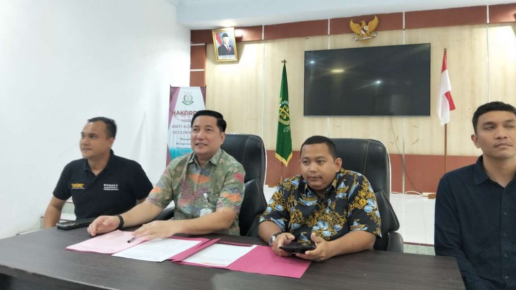 Kejari Sarolangun Tetapkan Bendahara DP3A Inisial DM Tersangka Tindak ...
